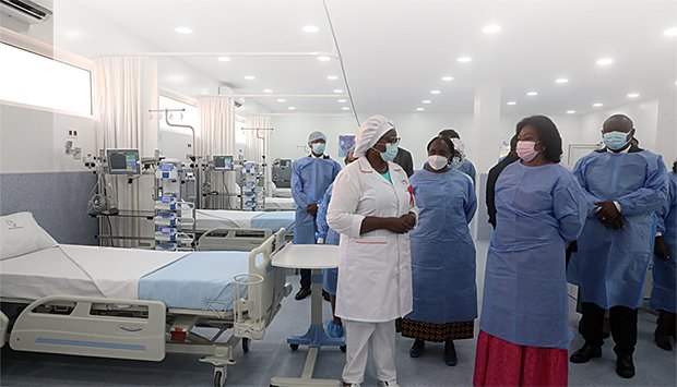Maternidade Augusto Ngangula tem nova sala de cuidados intensivos ...
